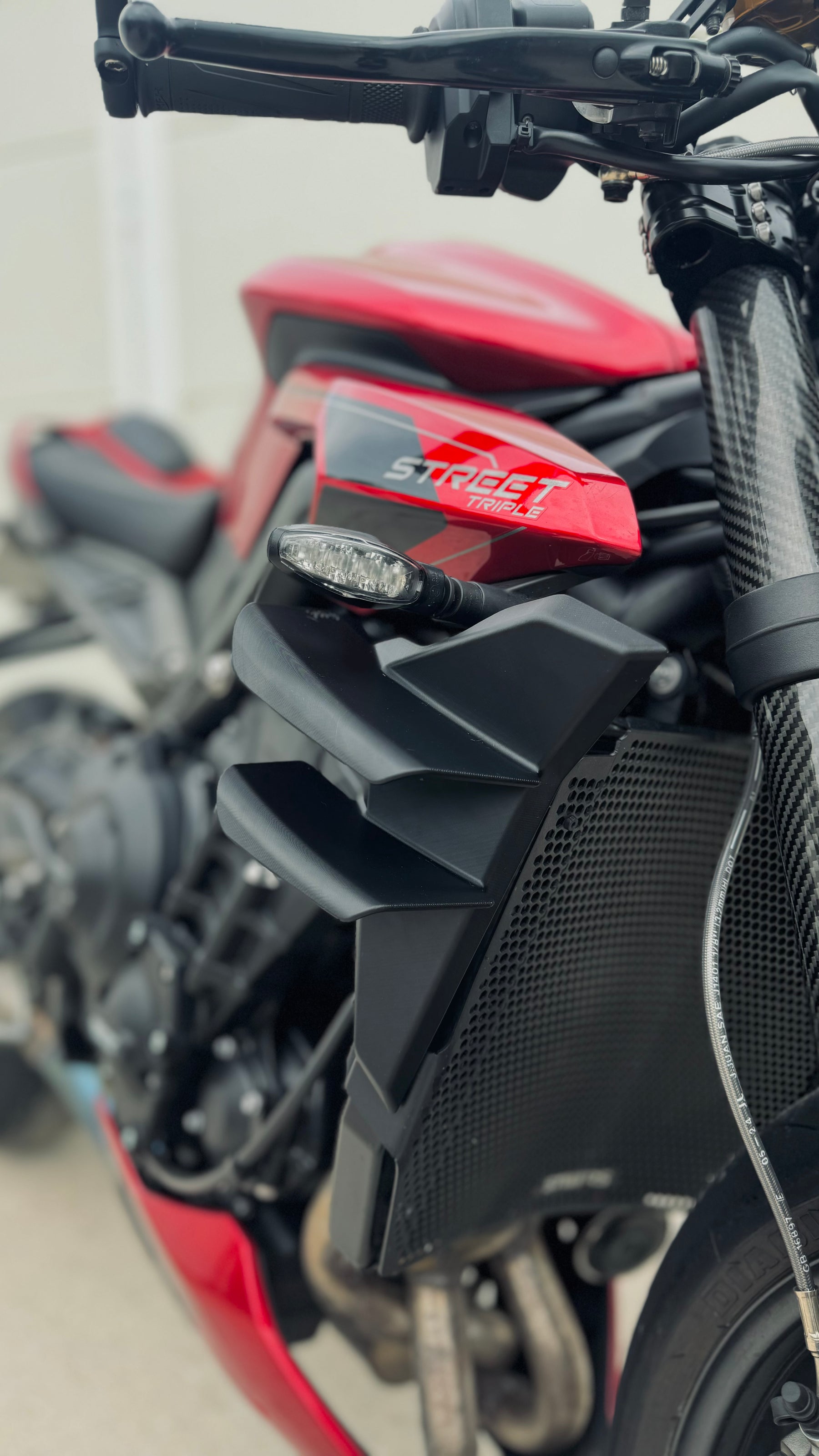 Double Side Wings - Triumph Street Triple 765 2023+ – front3d